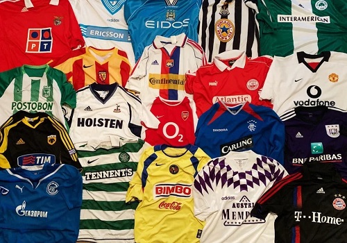 Why Fans Love Retro Football Jerseys from the 2000s - PixelSleek